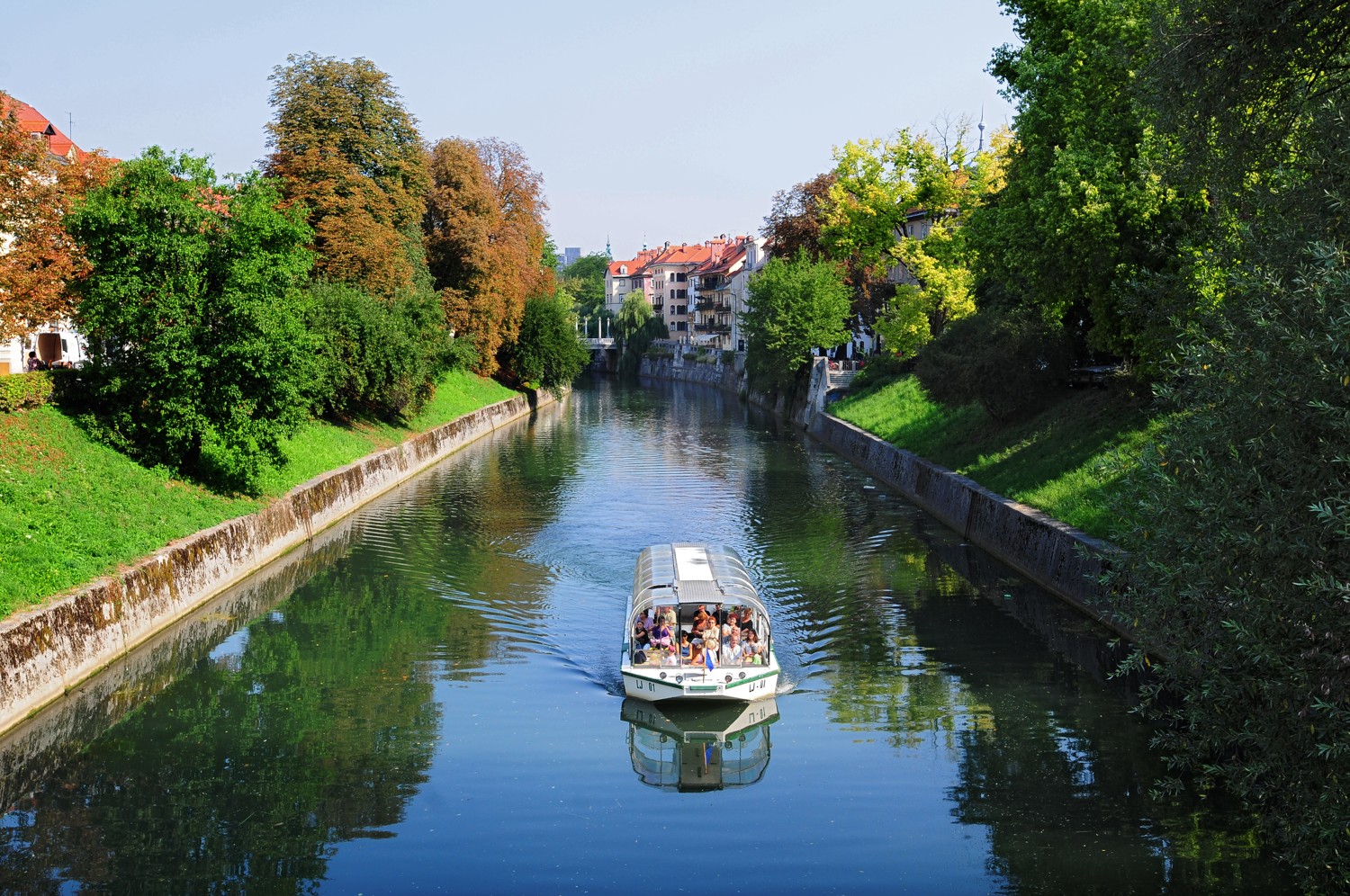 Gita con battello turistico Ljubljana con guida » Visit Ljubljana
