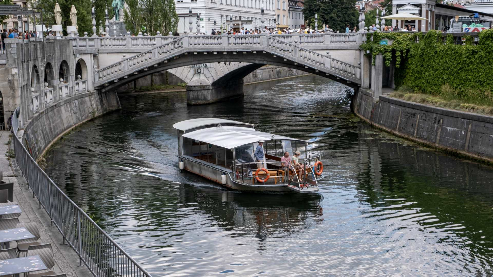 Festive Cruise on Board the Tourist Boat Ponirek & Visit Ljubljana