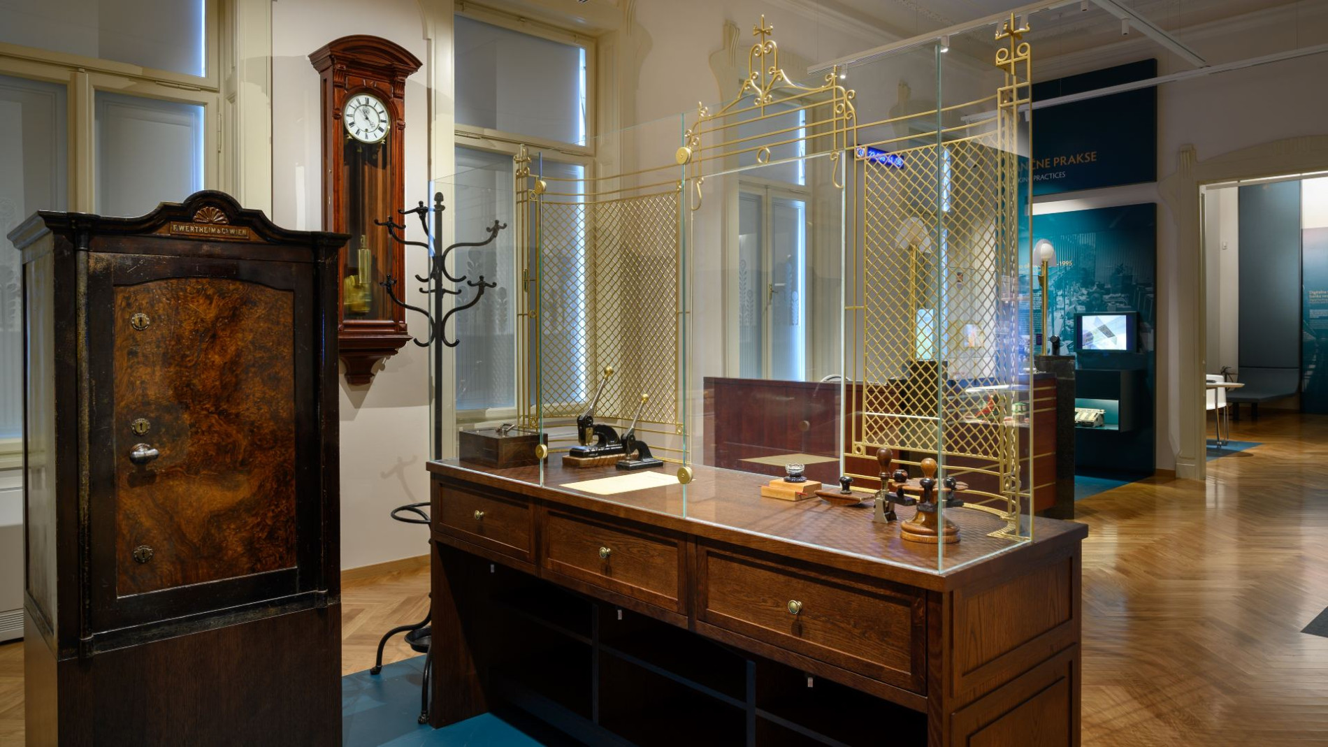 MUZA, il museo e la galleria delle banche della Slovenia & Visit Ljubljana